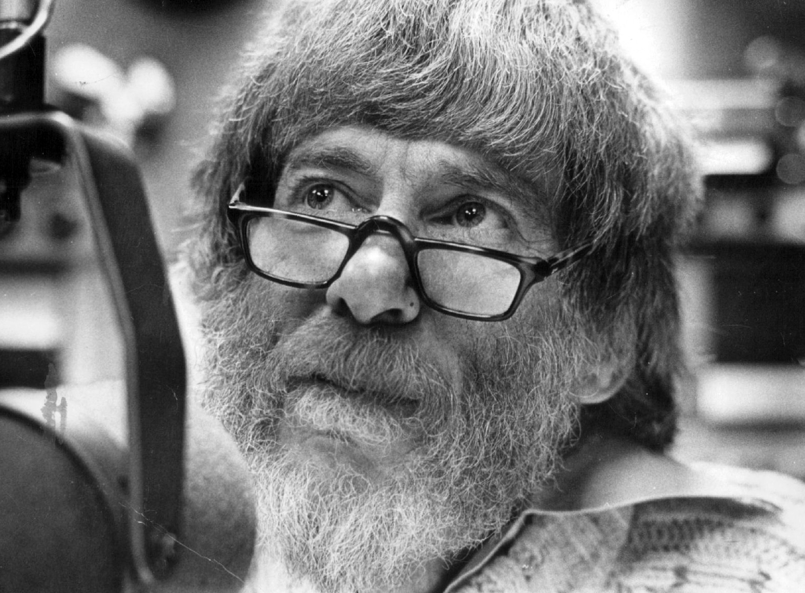 Alan Berg: hi from Earth. – Chris Maley